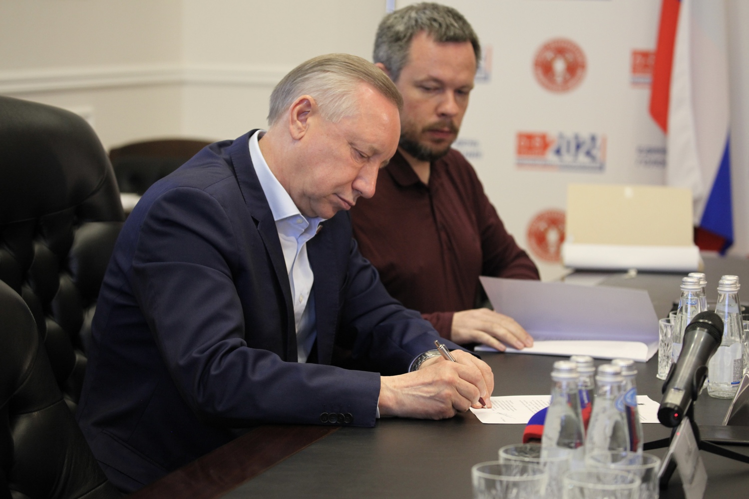 Беглов подал документы на регистрацию в качестве кандидата на выборы ...