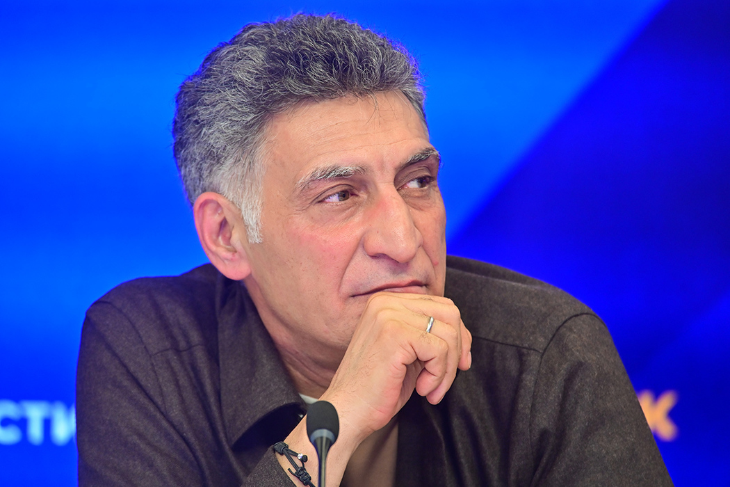 Тигран Кеосаян впал в кому после клинической смерти: разные фото режиссера